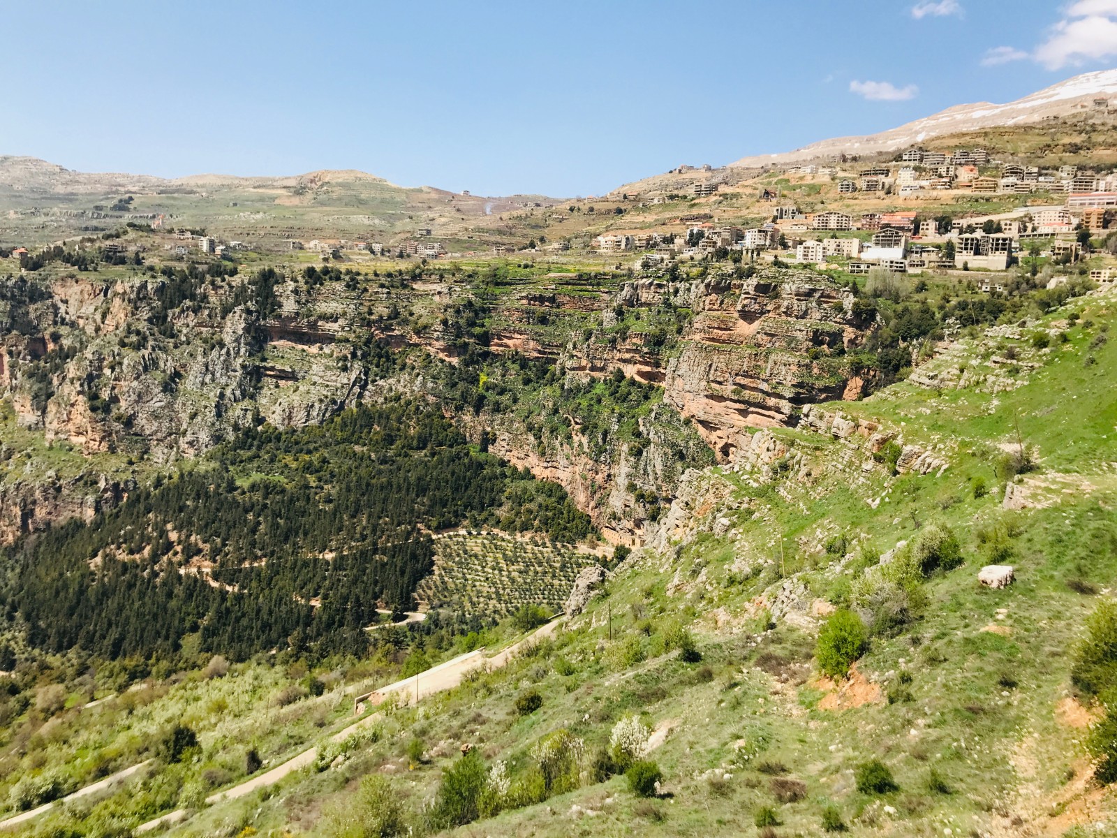 Qadisha Valley in Lebanon - MOOVTOO Guide
